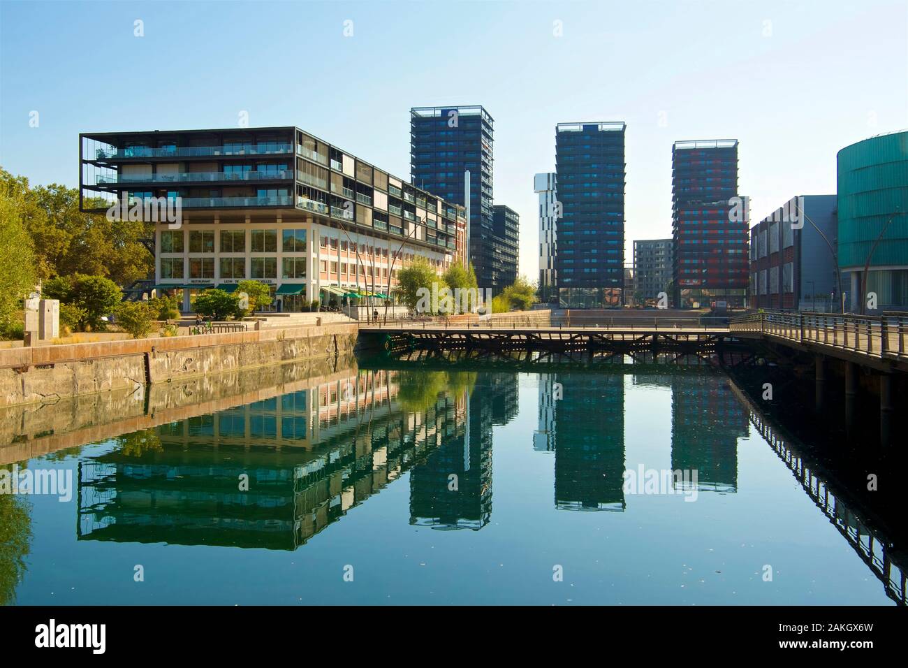 Port Basin High Resolution Stock Photography and Images - Alamy
