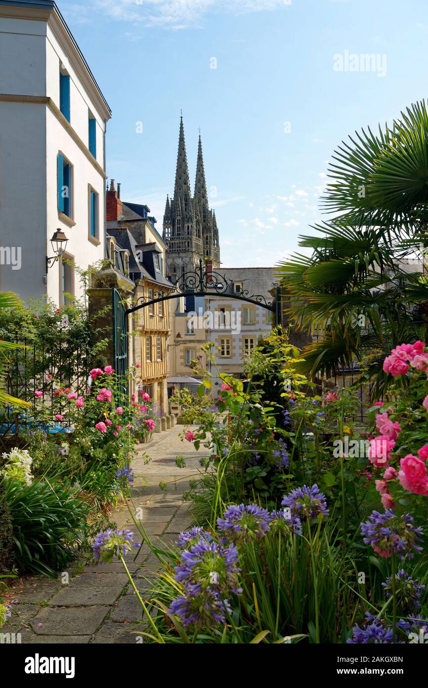 France, Finistere, Quimper, Place au Beurre square and Saint Corentin ...