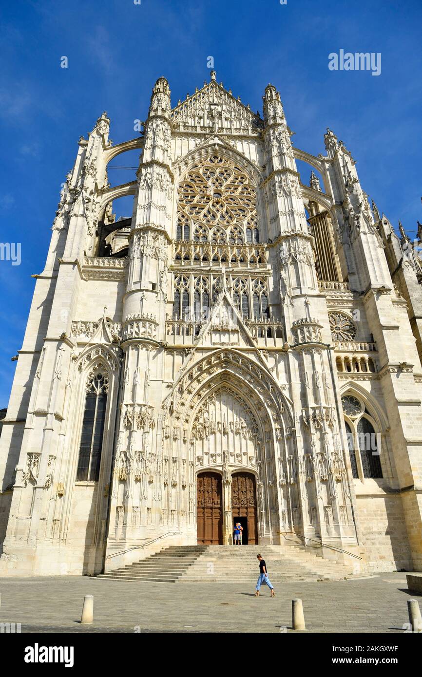 France, Oise, Beauvais, Saint-Pierre de Beauvais cathedral built ...