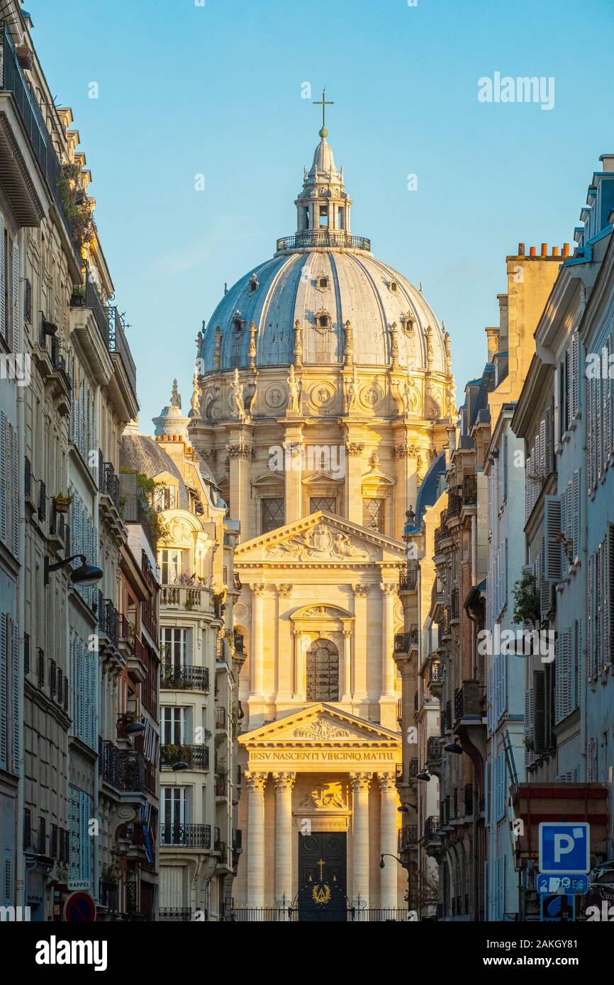 Val de grace facade hi-res stock photography and images - Alamy