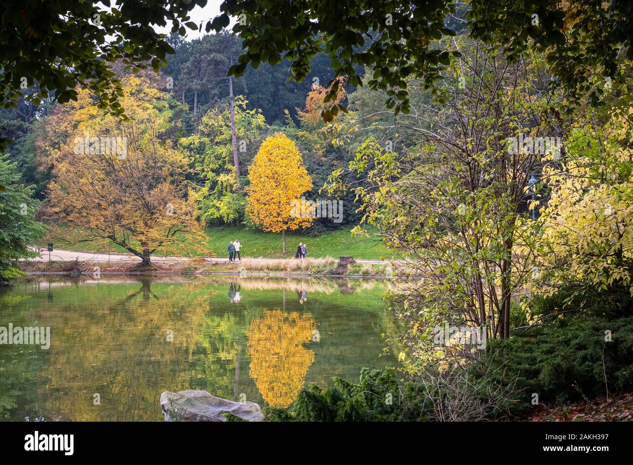 France, Paris, Parc-de-Montsouris district, Montsouris Park in the fall ...