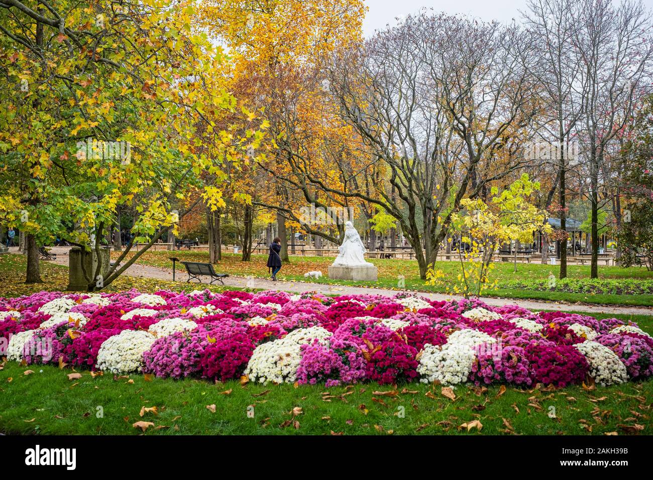 France, Paris, Odeon district, Luxembourg garden in the fall, statue of ...