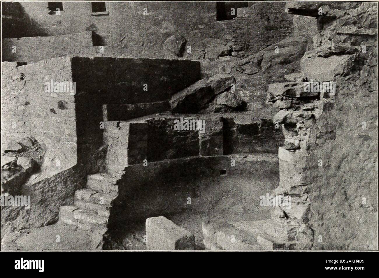 The national parks portfolio . The Interior of a Sacred Kiva Stock ...