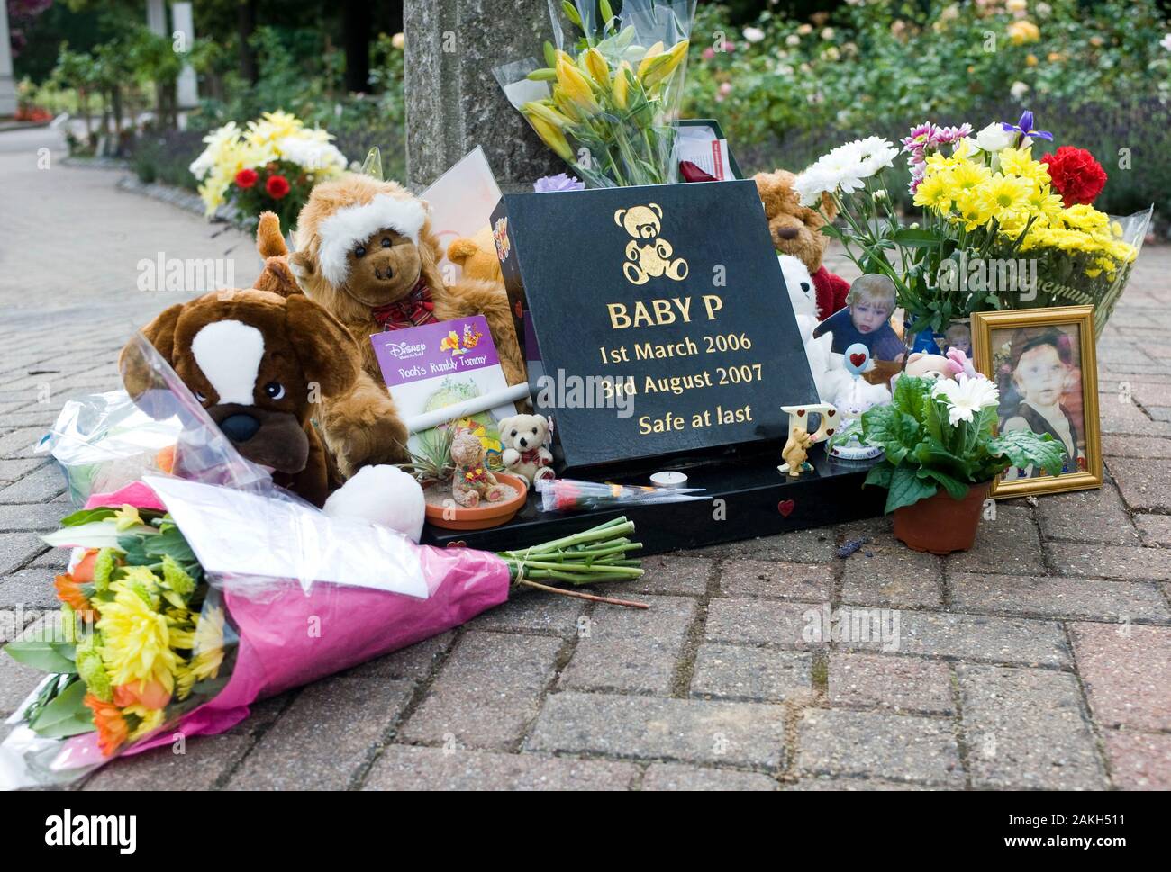 People remember Baby P on the anniversary of his death at the Cemetery ...