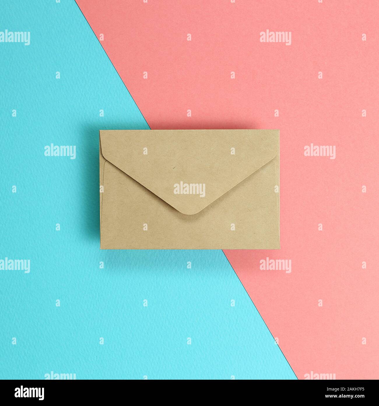 Texture brown envelope paper design hi-res stock photography and images ...
