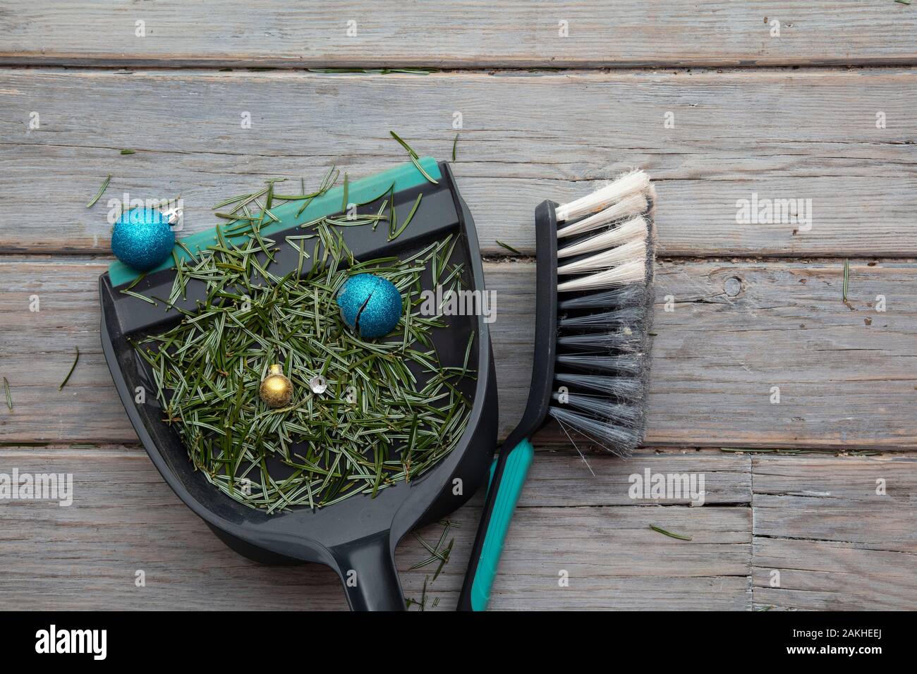 Cleaning up mess hi-res stock photography and images - Alamy
