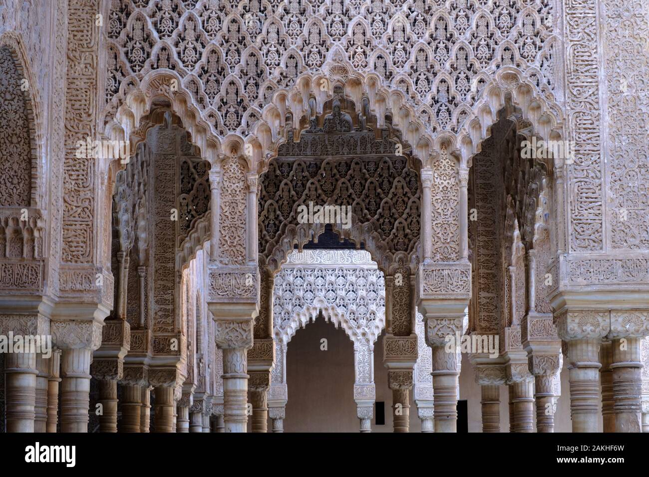 Moorish design and architecture in the Nasrid palaces at the Alhambra ...