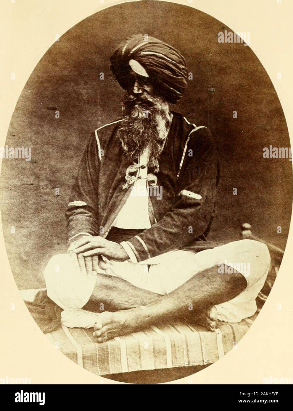 The people of India : a series of photographic illustrations, with ...