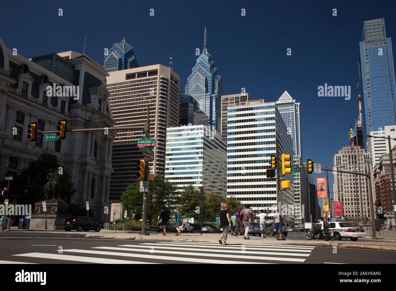 Philly skyline hi-res stock photography and images - Alamy