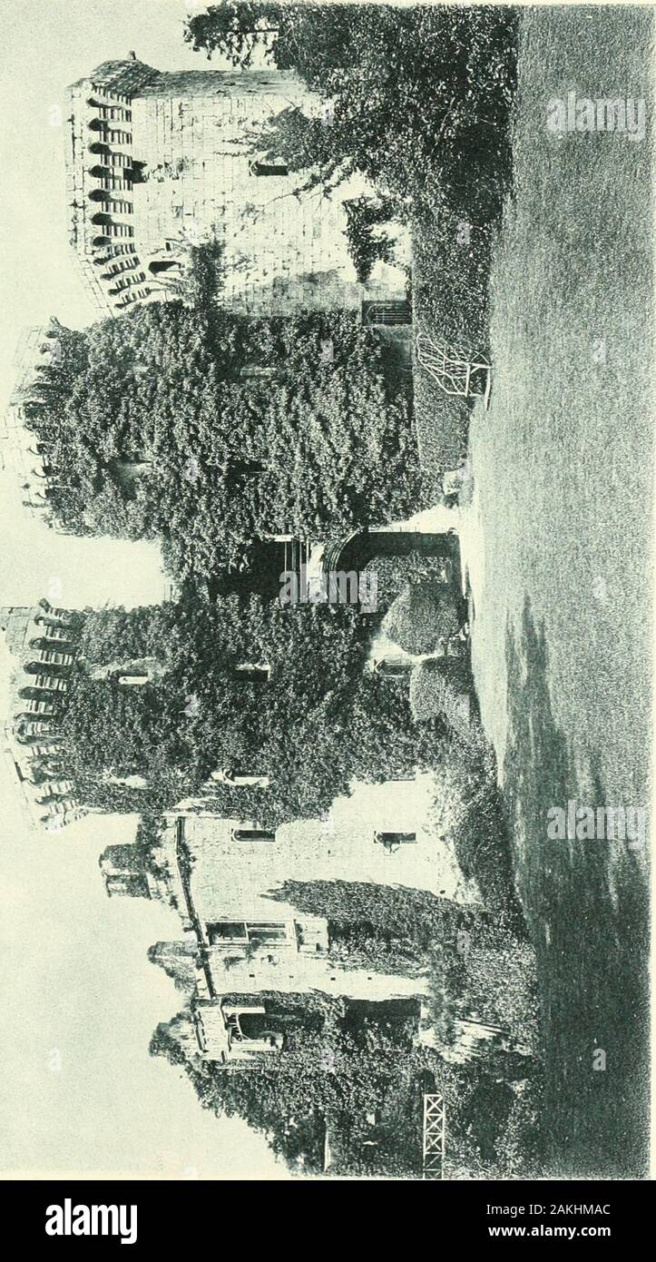 Three sided tower hi-res stock photography and images - Alamy