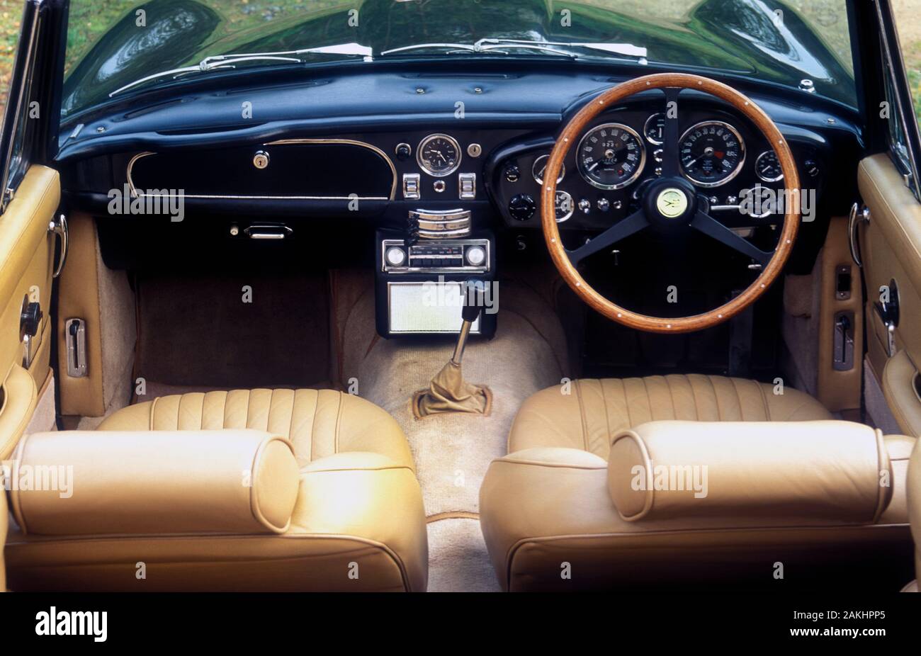 Aston Martin Db6 Convertible