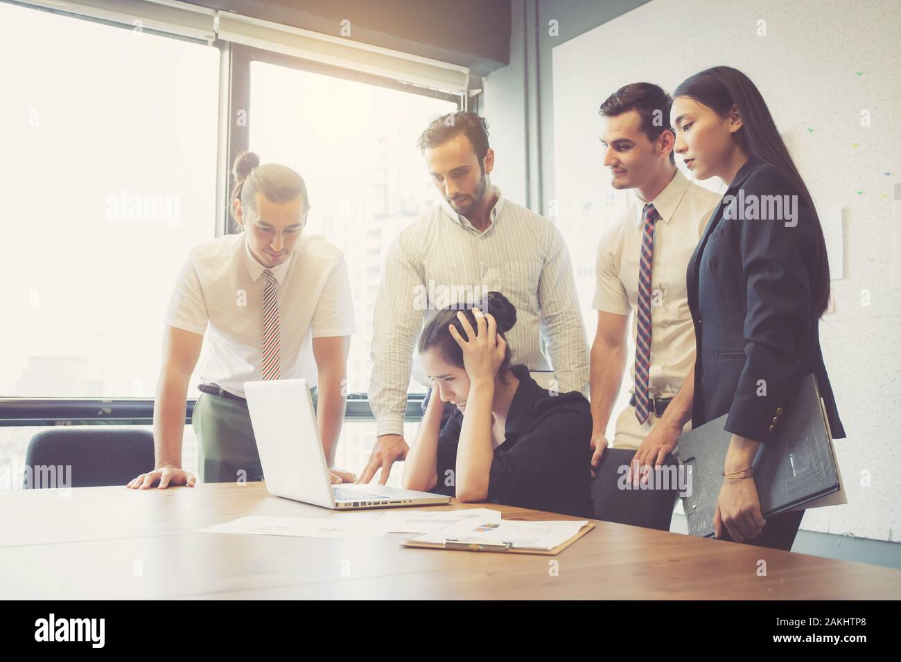 Teamwork trouble hi-res stock photography and images - Alamy