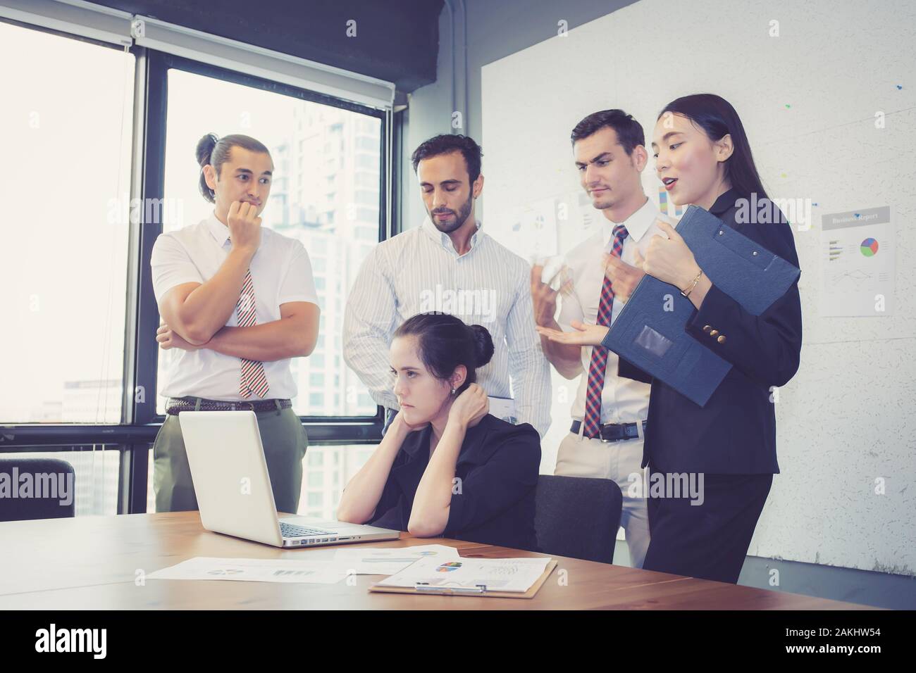 Teamwork trouble hi-res stock photography and images - Alamy