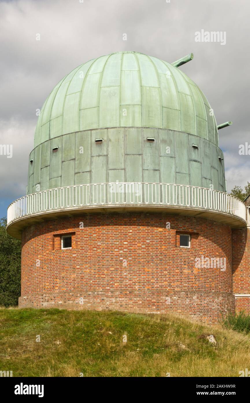 Dome building housing astronomy telescope at Herstmonceux, East Sussex ...