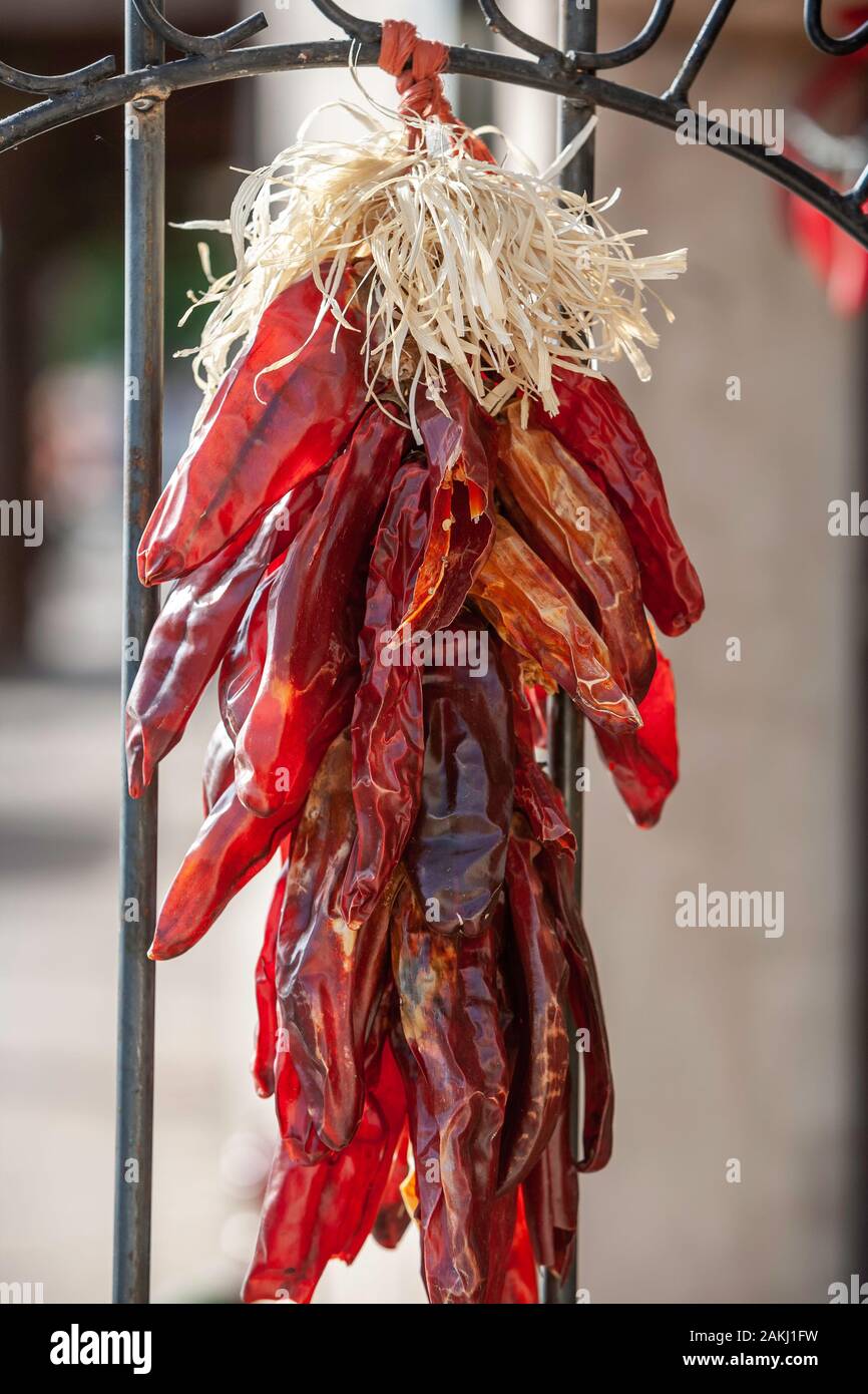 Chile ristras hi-res stock photography and images - Alamy
