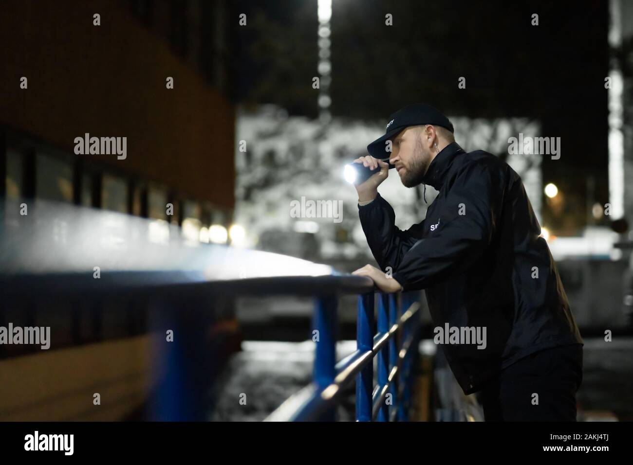 Night security lighting hi-res stock photography and images - Alamy