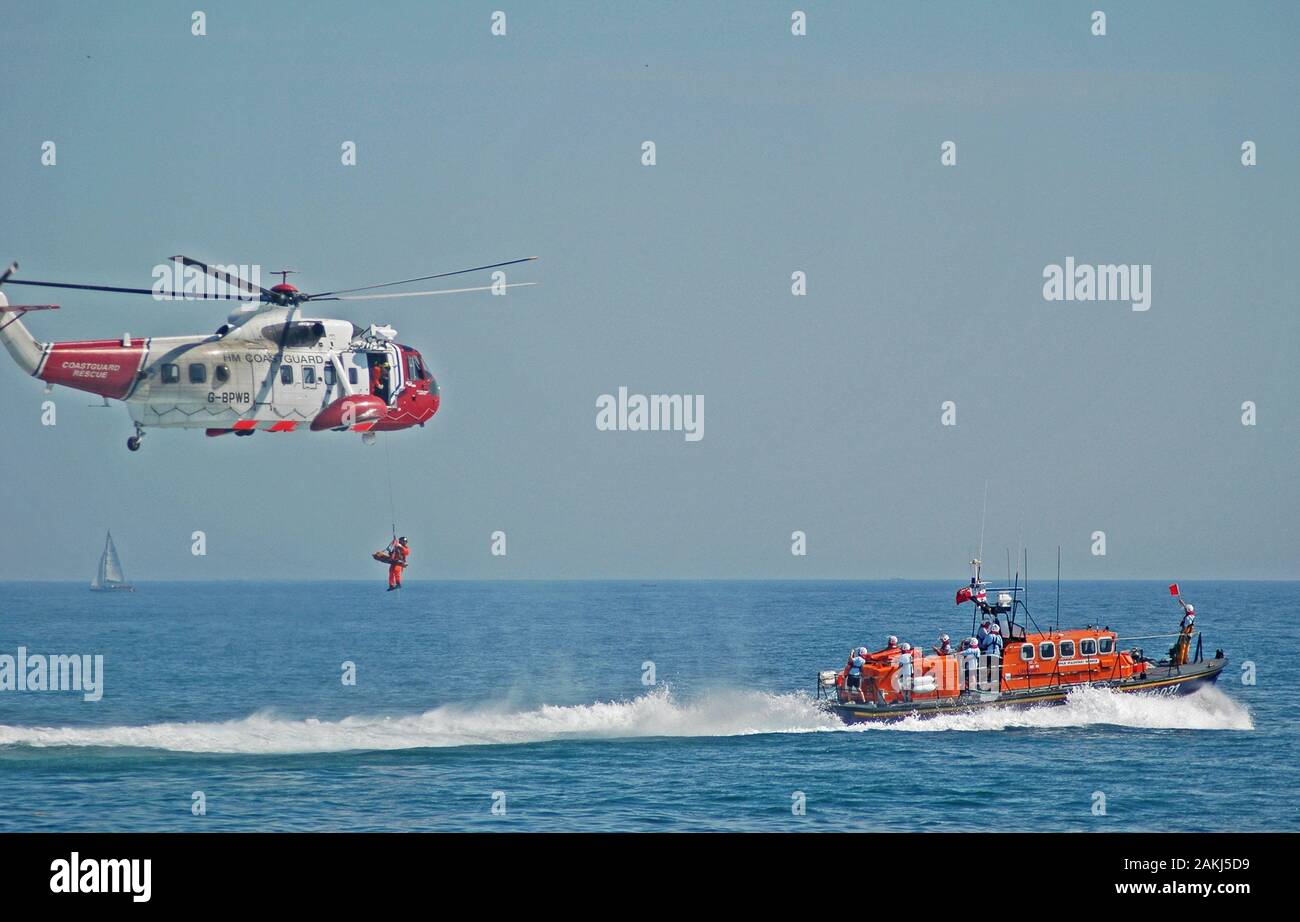 Air sea rescue launch hi-res stock photography and images - Alamy
