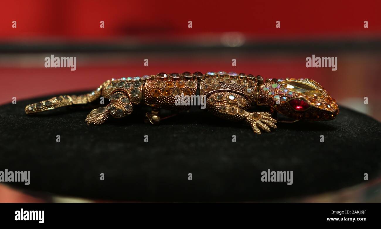 Harry 7 lou eptein hi-res stock photography and images - Alamy