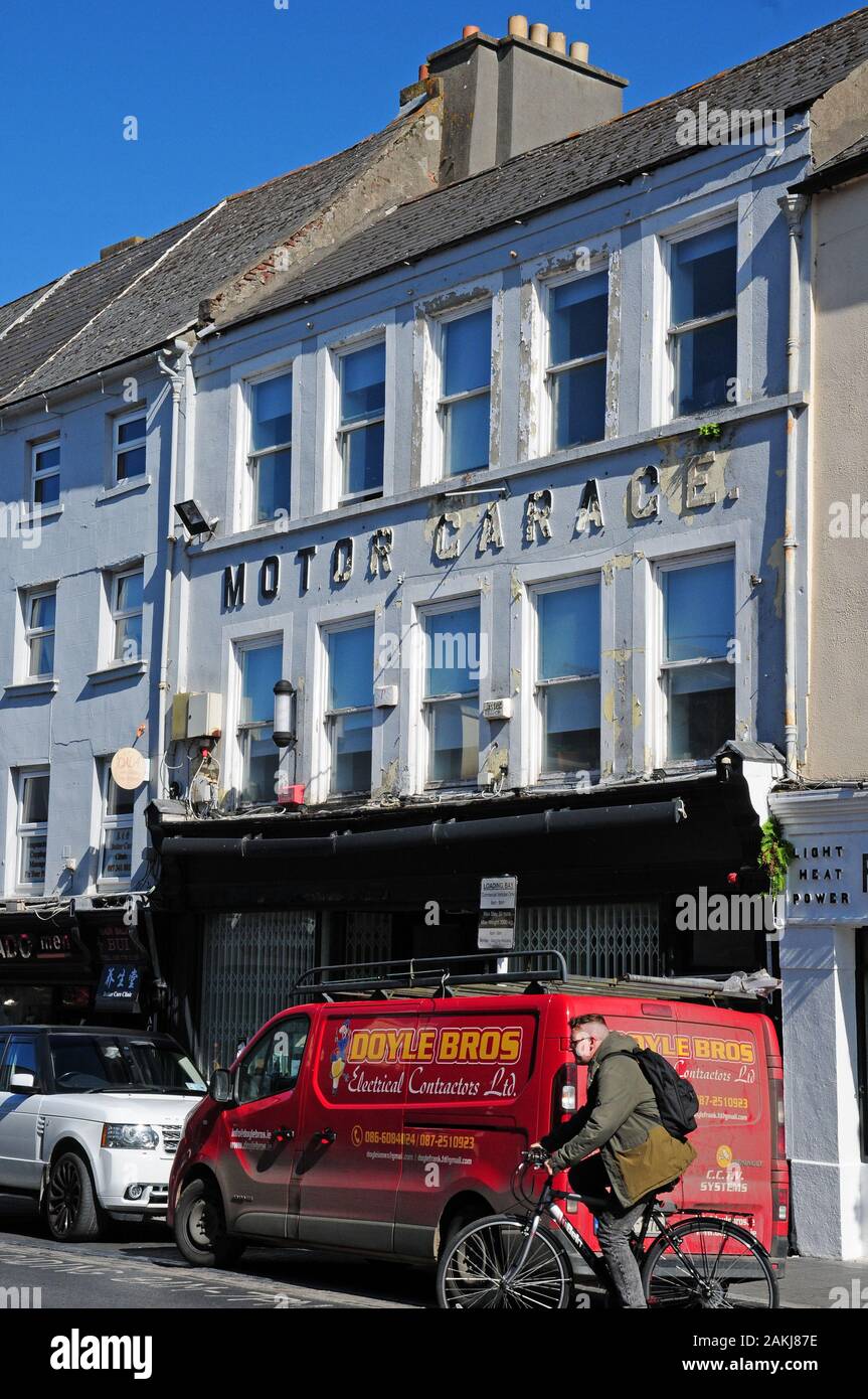 Kilkenny shop front hi-res stock photography and images - Alamy