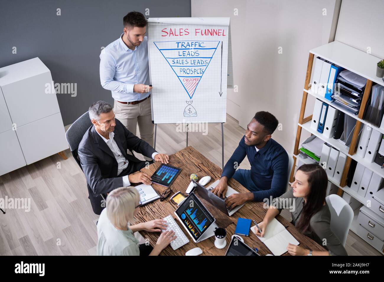 Group Of Successful Business People At The Lecture Asking Questions ...