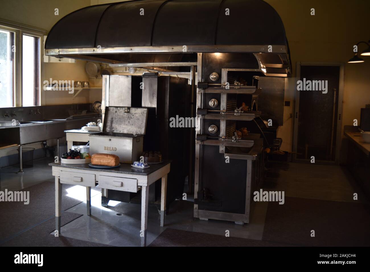 Hearst castle kitchen hi-res stock photography and images - Alamy