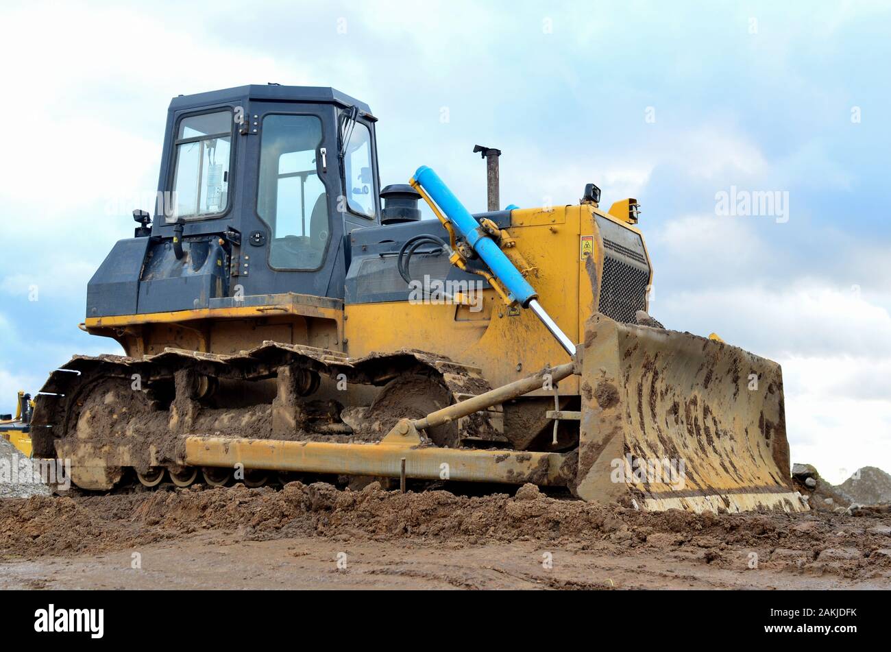 Track-type bulldozer during of large construction jobs at building site ...