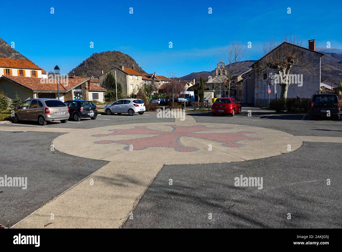 Cathar cross motif hi-res stock photography and images - Alamy