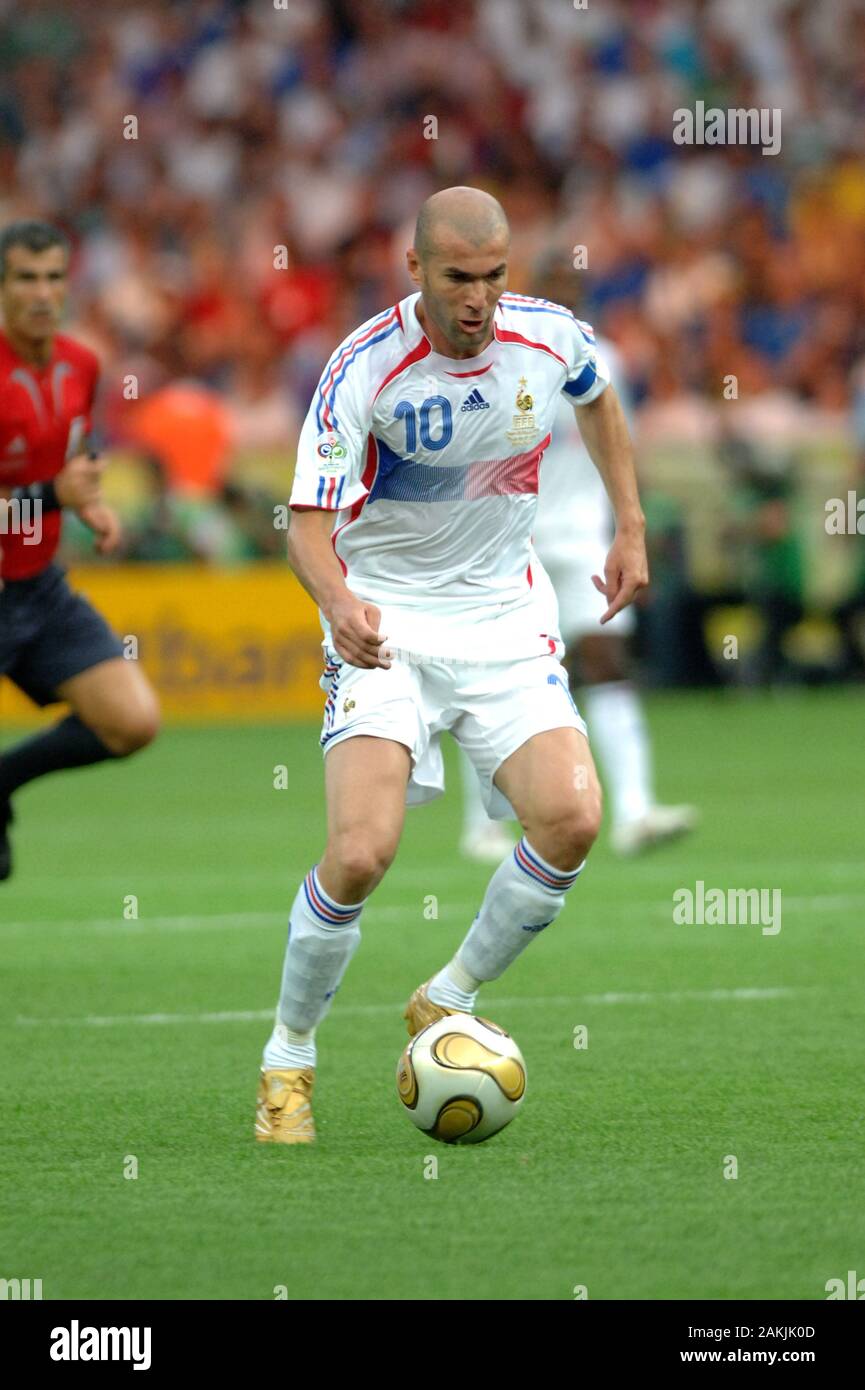 Zinedine zidane world cup final berlin hi-res stock photography and ...