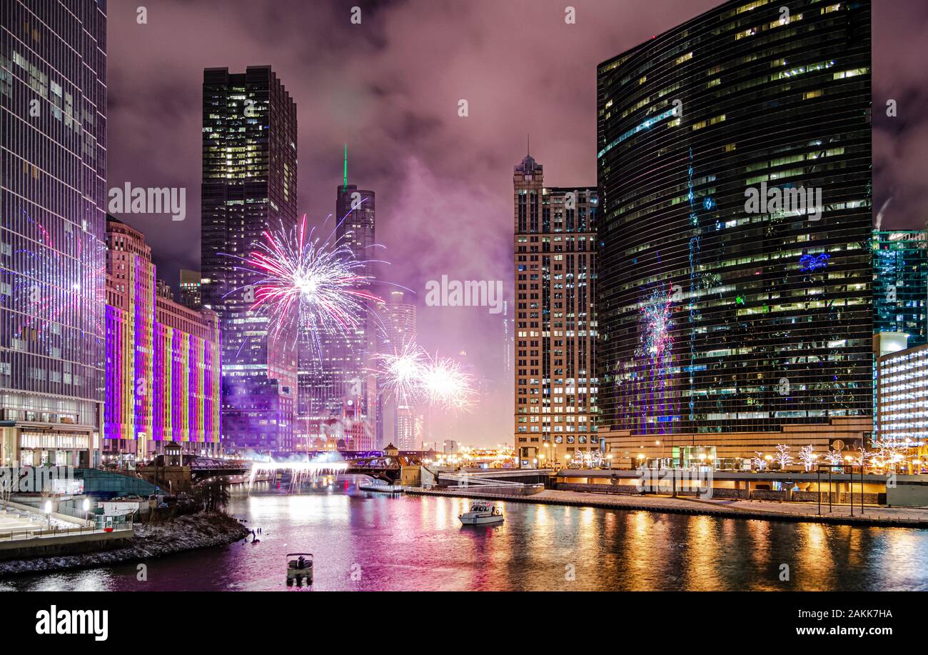 A beautiful fireworks display to celebrate the New Year in Chicago ...