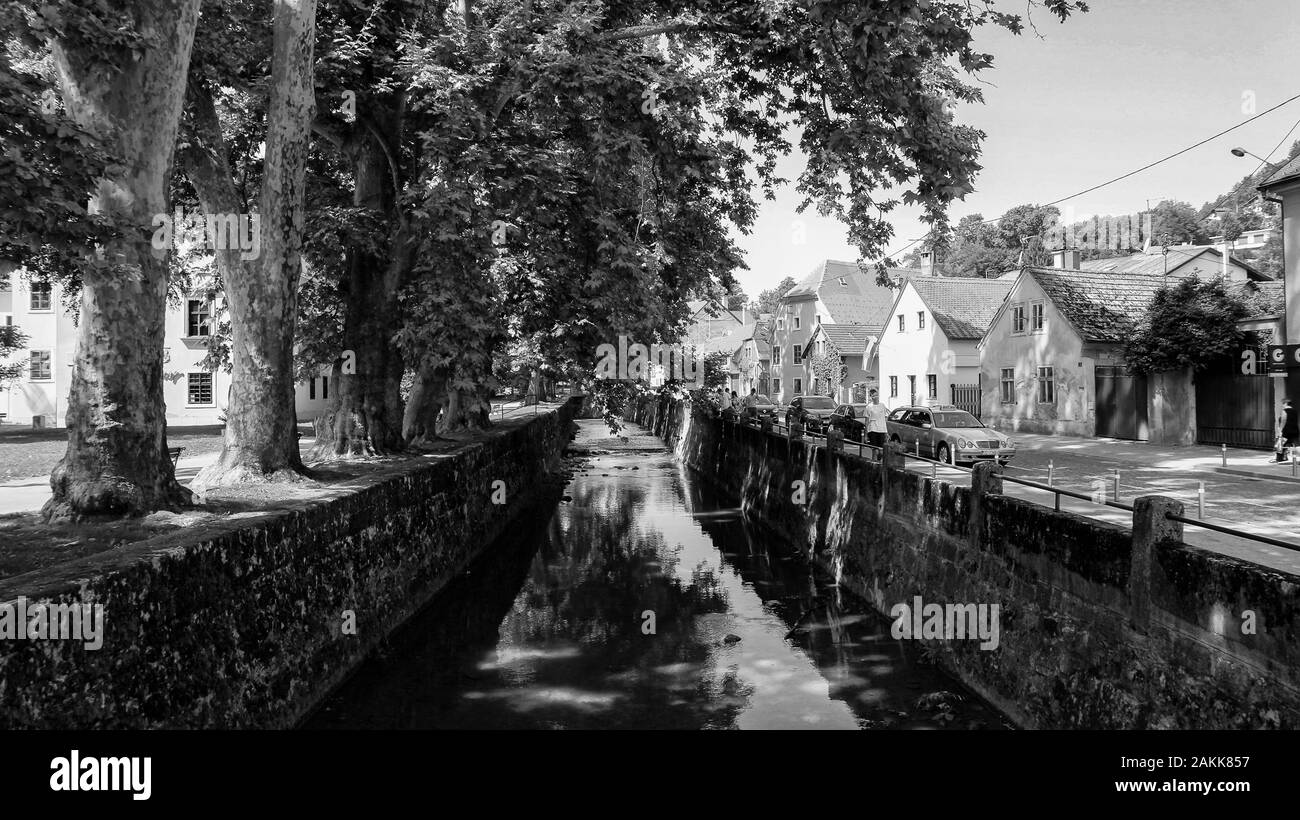 Beautiful reflection houses in river Black and White Stock Photos ...