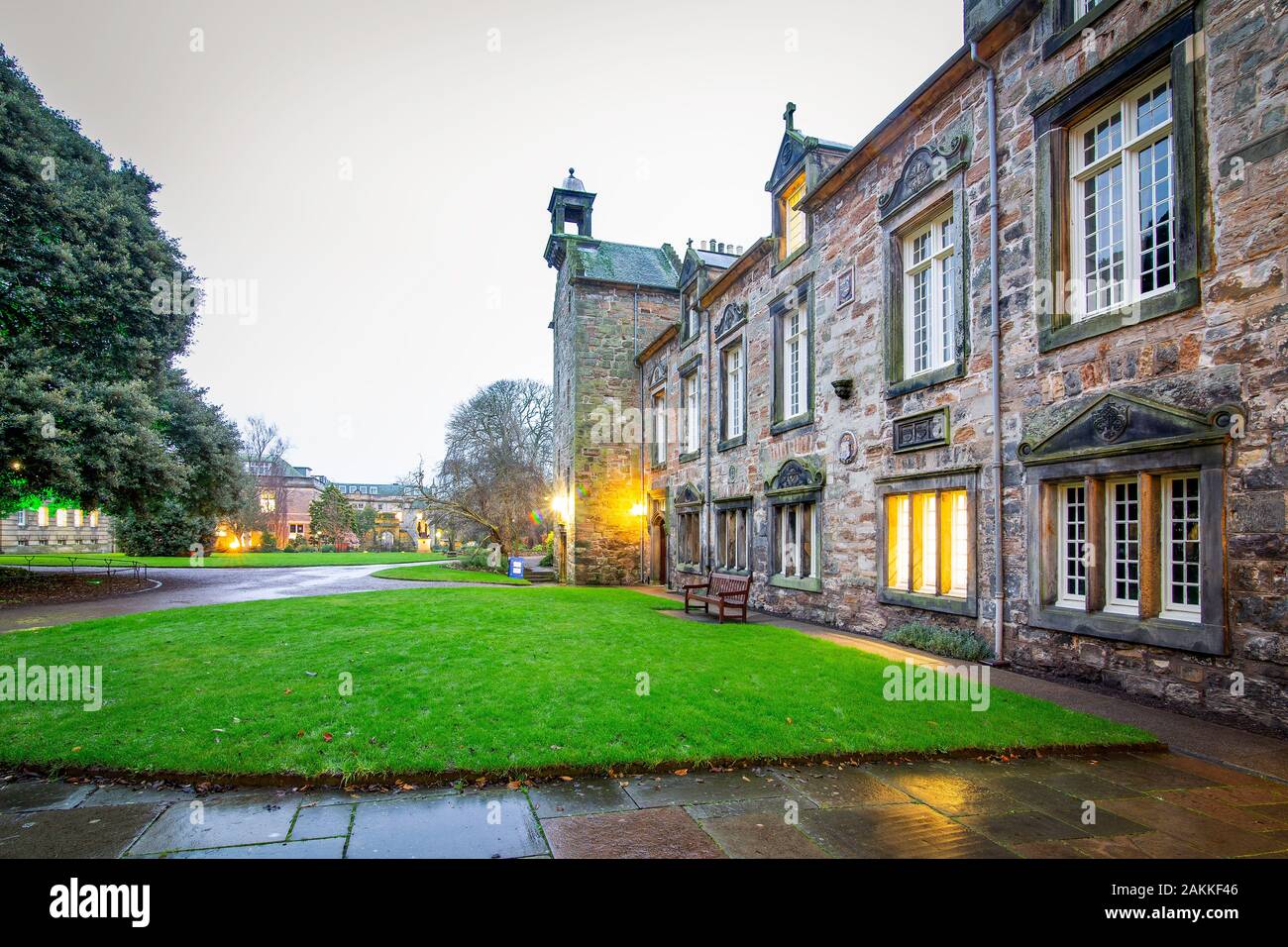 Aberdeen / Scotland - University campus, Old scottish architecture ...