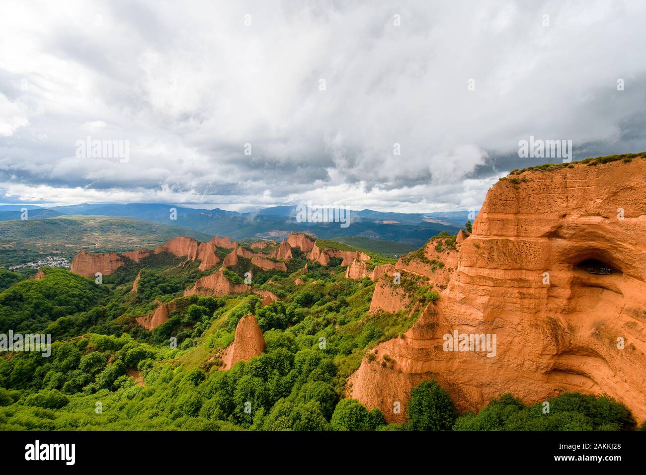 A view to Las Medulas - historic roman gold-mining site near Ponferrada ...