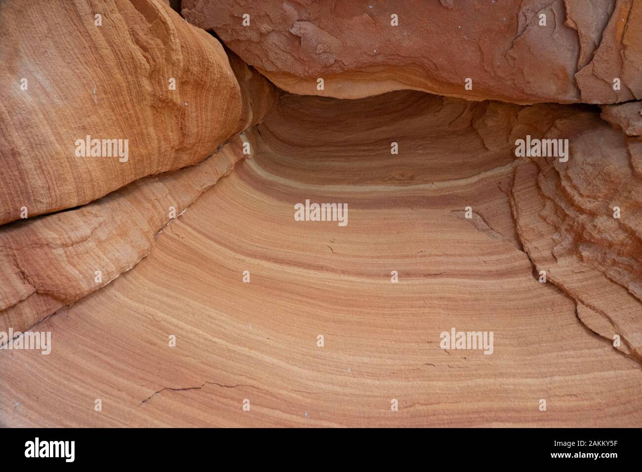 Wave patterns in a sandstone rock formation Stock Photo - Alamy
