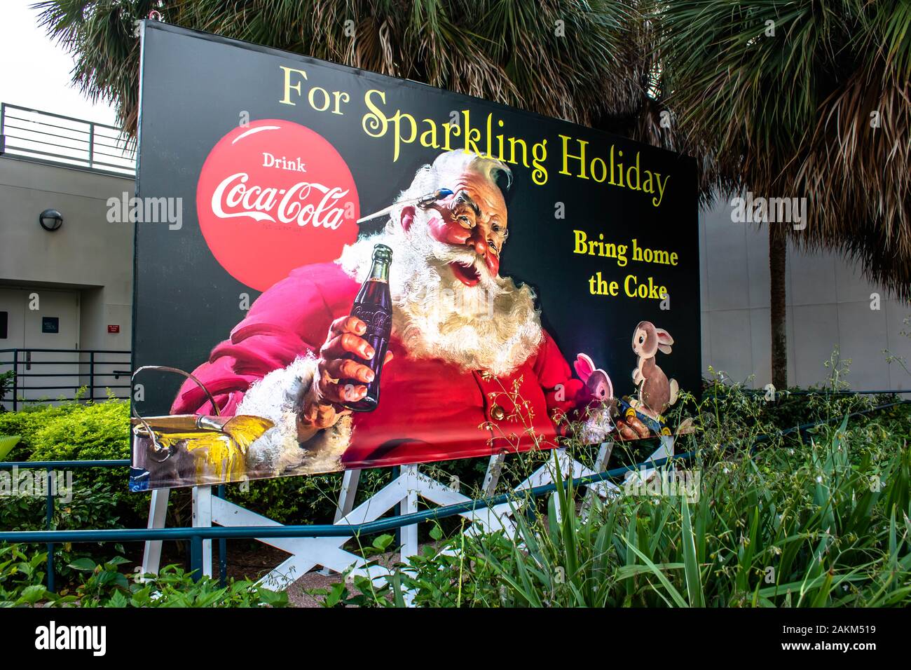 Coca cola sign orlando hi-res stock photography and images - Alamy