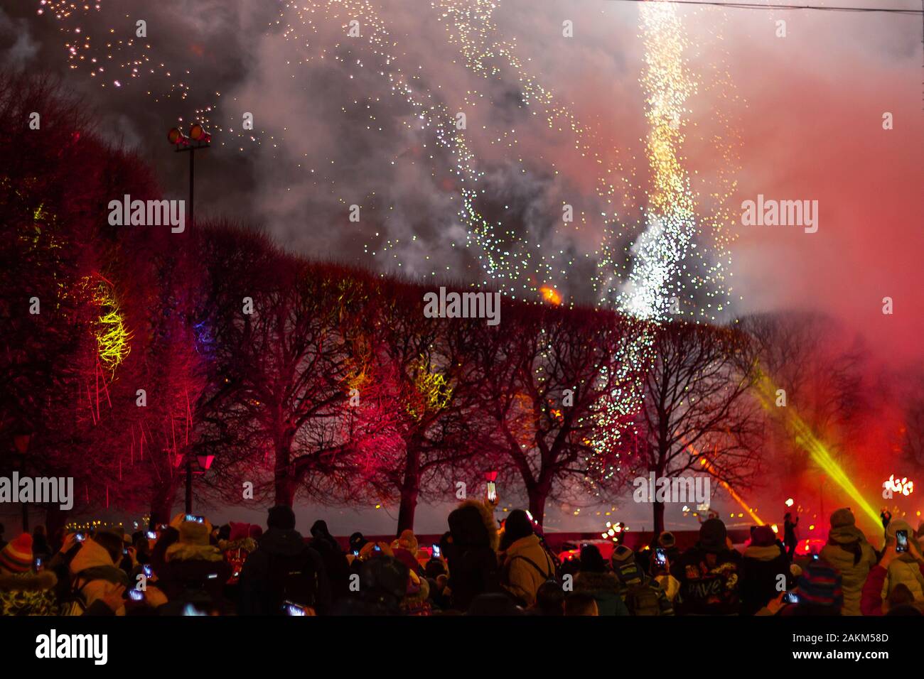 Teenagers fireworks hi-res stock photography and images - Alamy