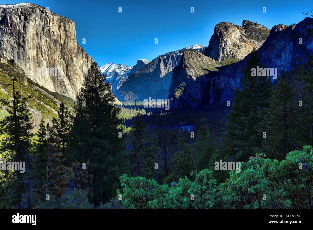 Inspiration point yosemite valley hi-res stock photography and images ...