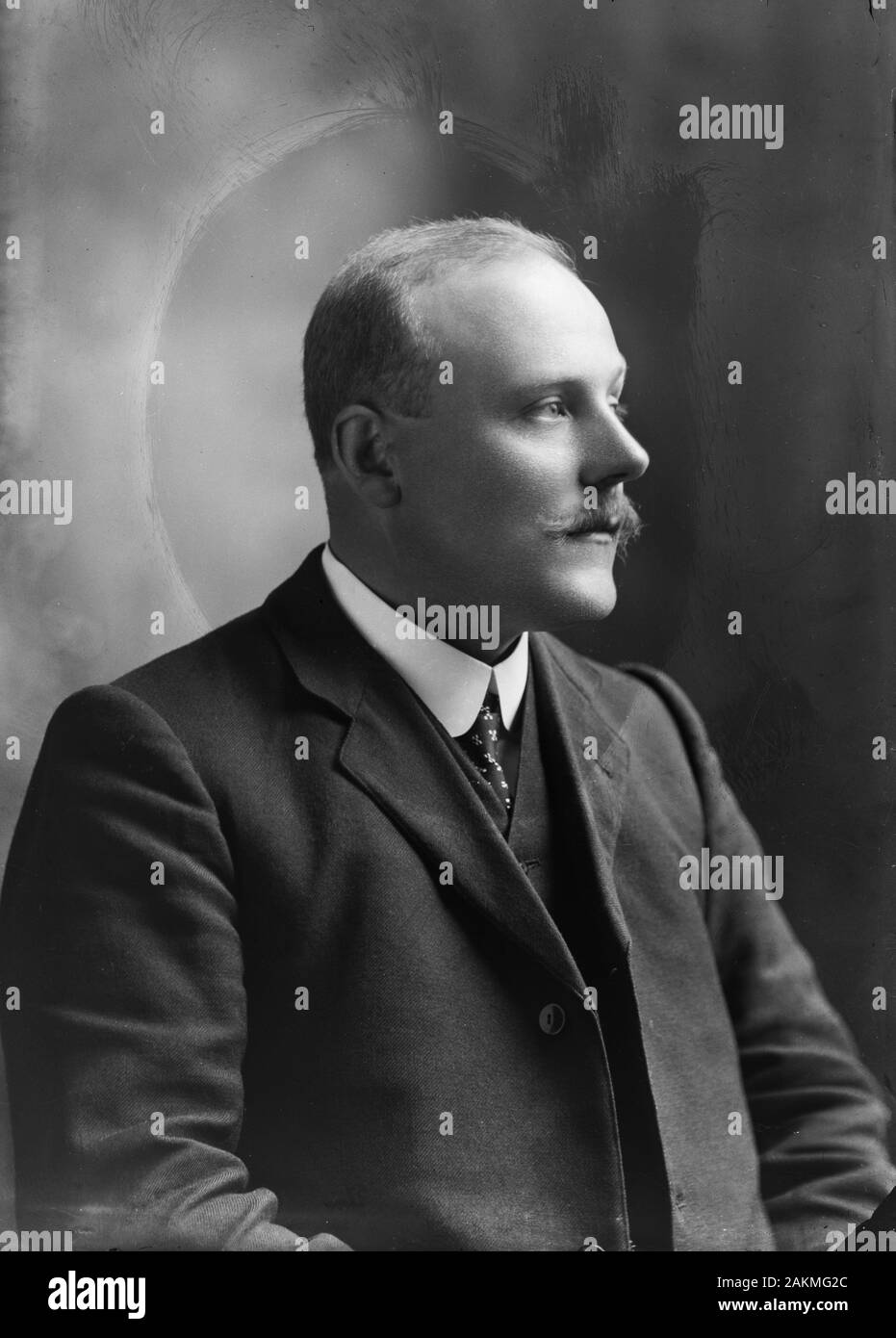 Edwardian gentleman hi-res stock photography and images - Alamy