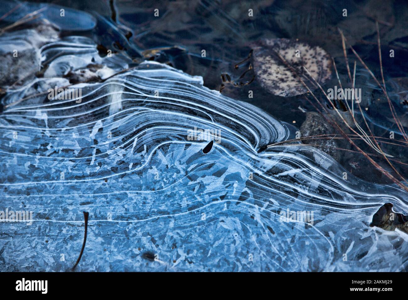 Ice patterns in the Merced River, Yosemite Stock Photo - Alamy