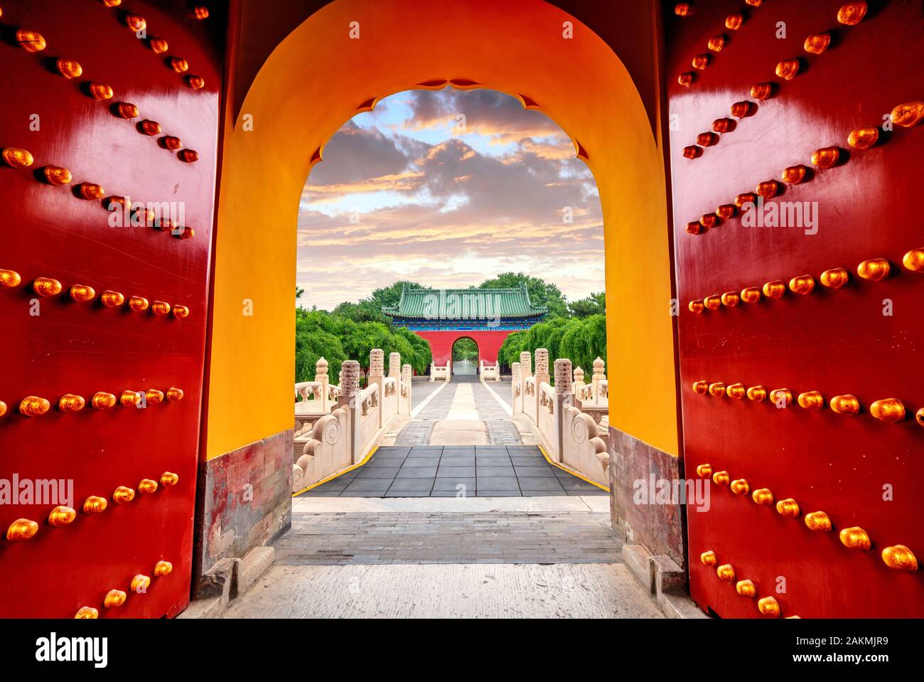 Red gates and historic buildings, Beijing, China Stock Photo - Alamy