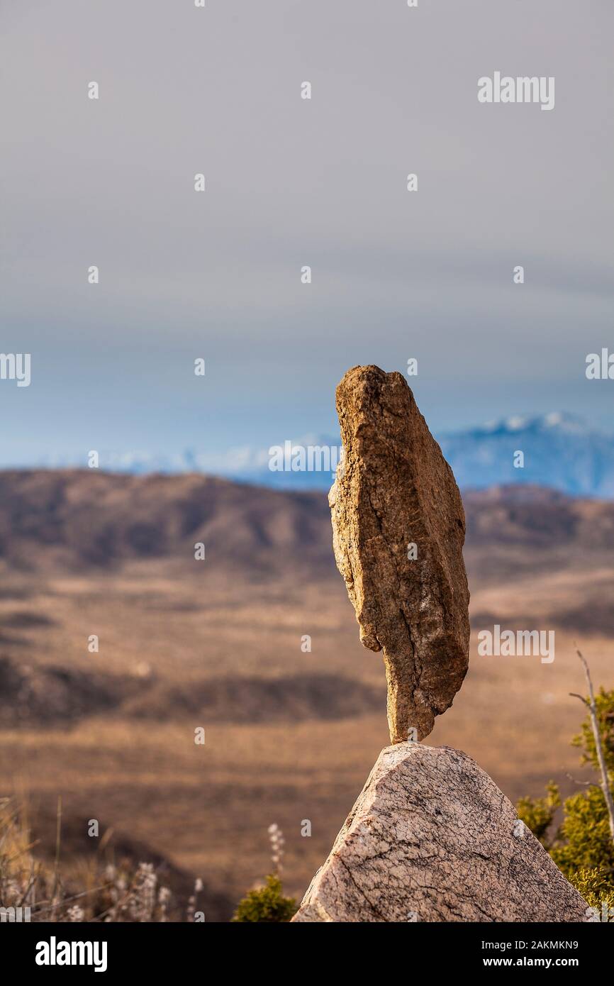 Balancing Rocks, Ryan Mountain, Joshua Tree National Park Stock Photo ...