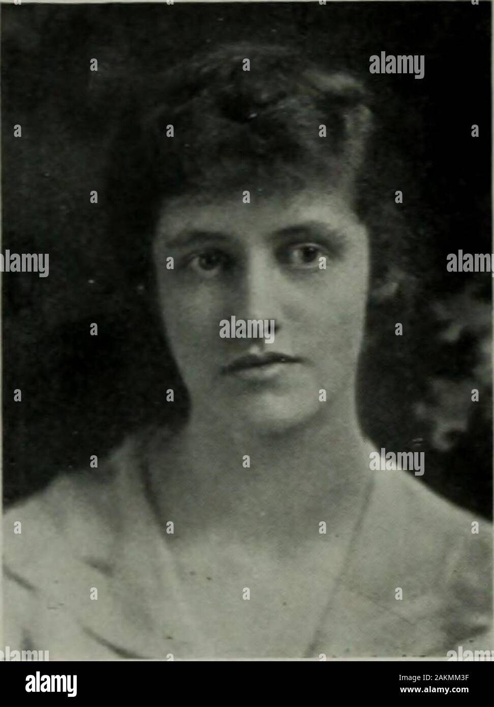 Louise Stilwell's Instagram, Twitter & Facebook on IDCrawl