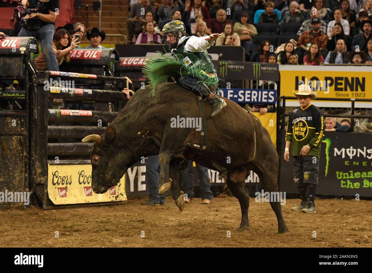 Professional bronc rider hi-res stock photography and images - Alamy
