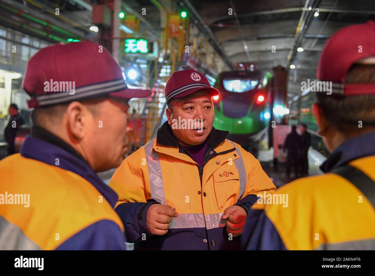 Chief mechanical engineer hi-res stock photography and images - Alamy