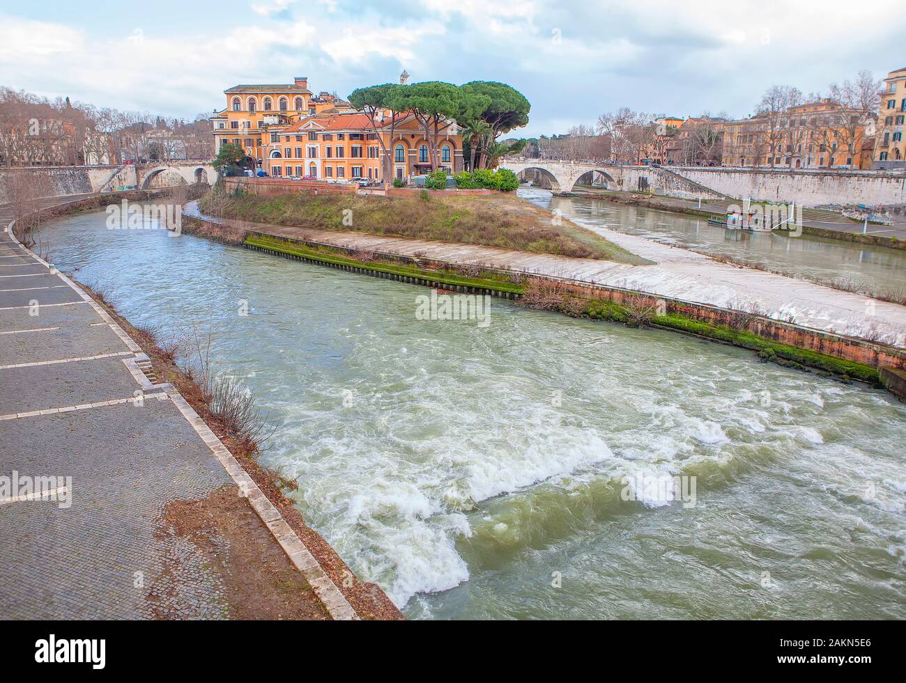 Tiber flow hi-res stock photography and images - Alamy