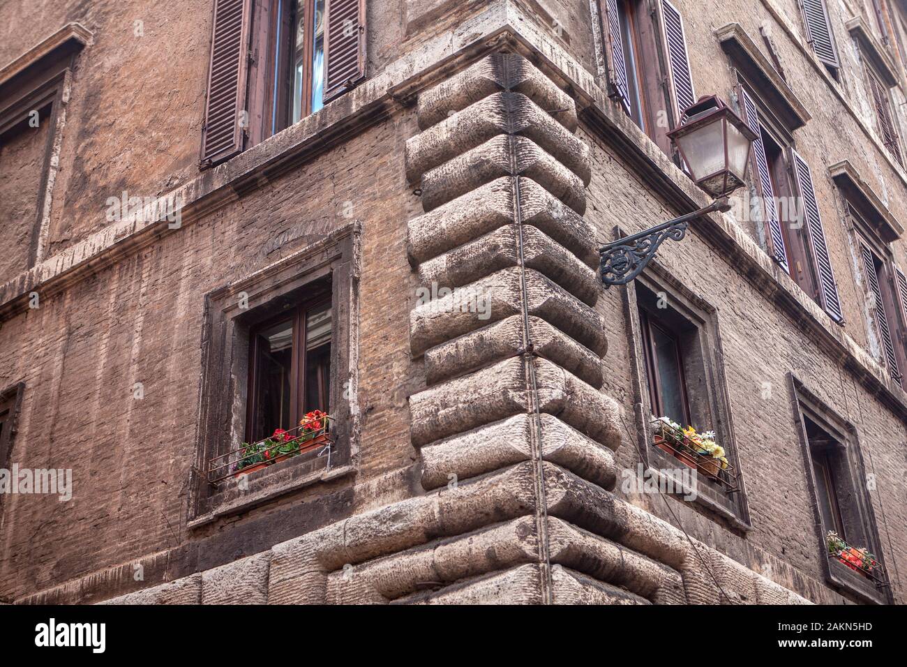 Details medieval building windows hi-res stock photography and images ...
