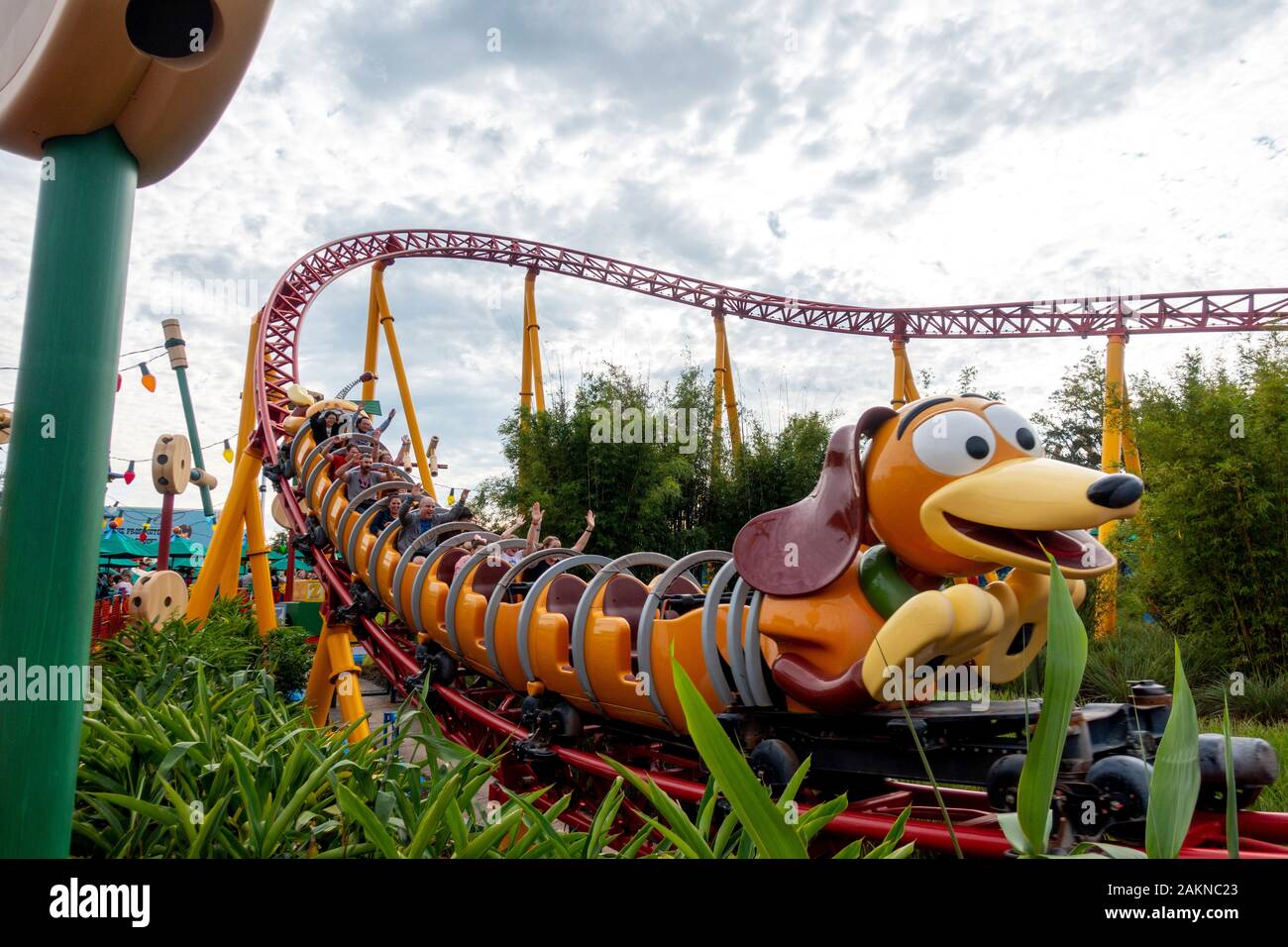Slinky Dog Dash roller coaster in the Toy Story World section of ...