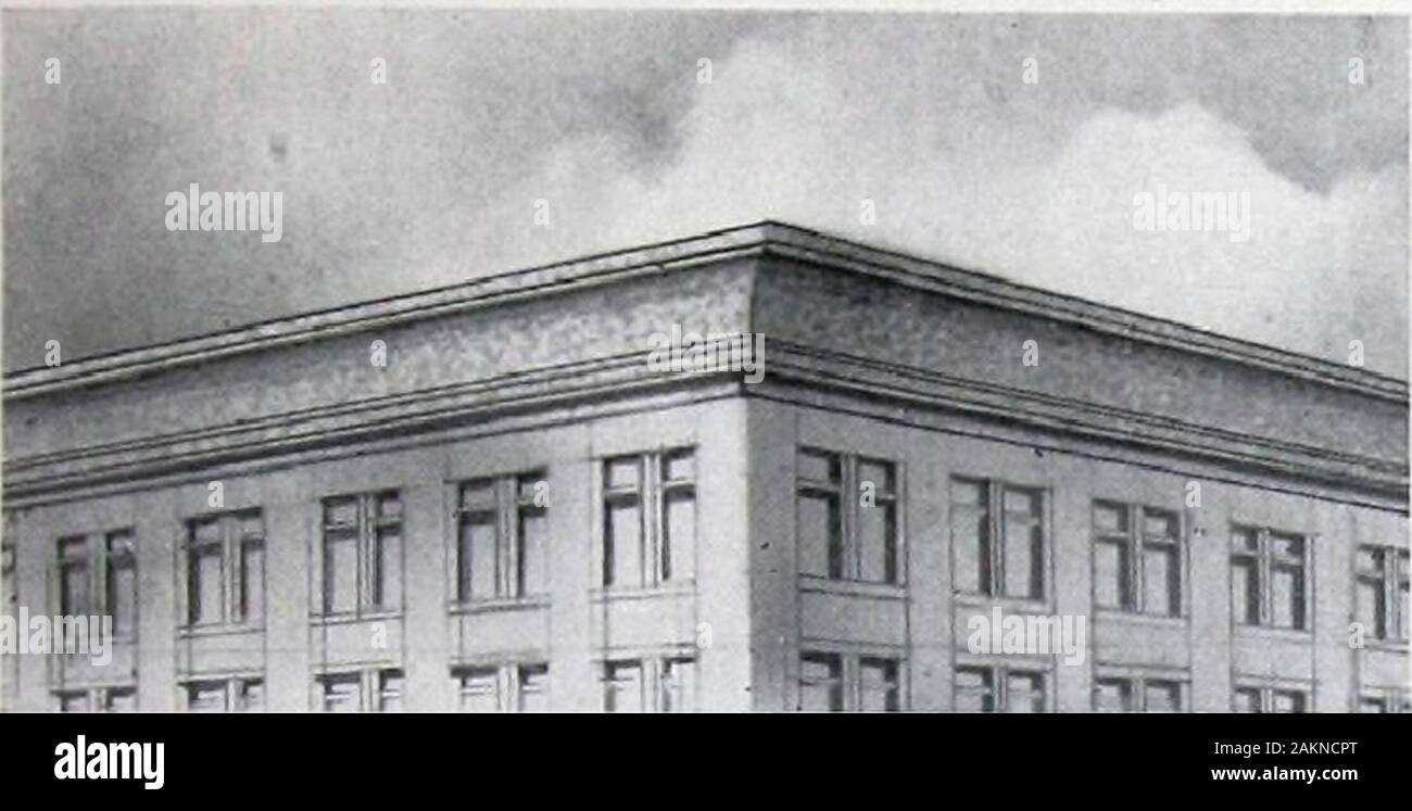 Keystone cornices hi-res stock photography and images - Alamy