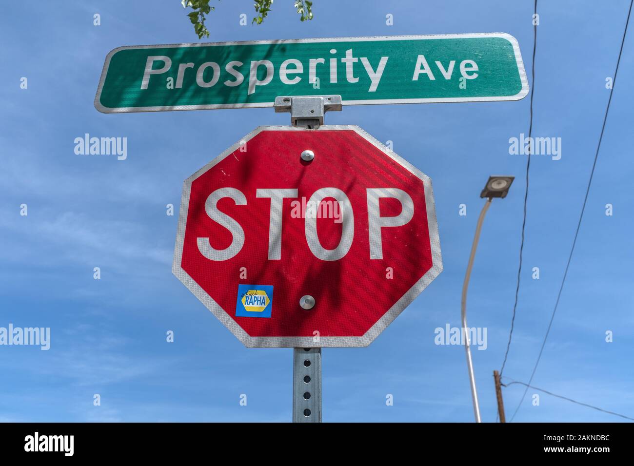 street sign reads "Prosperity Ave Stock Photo - Alamy
