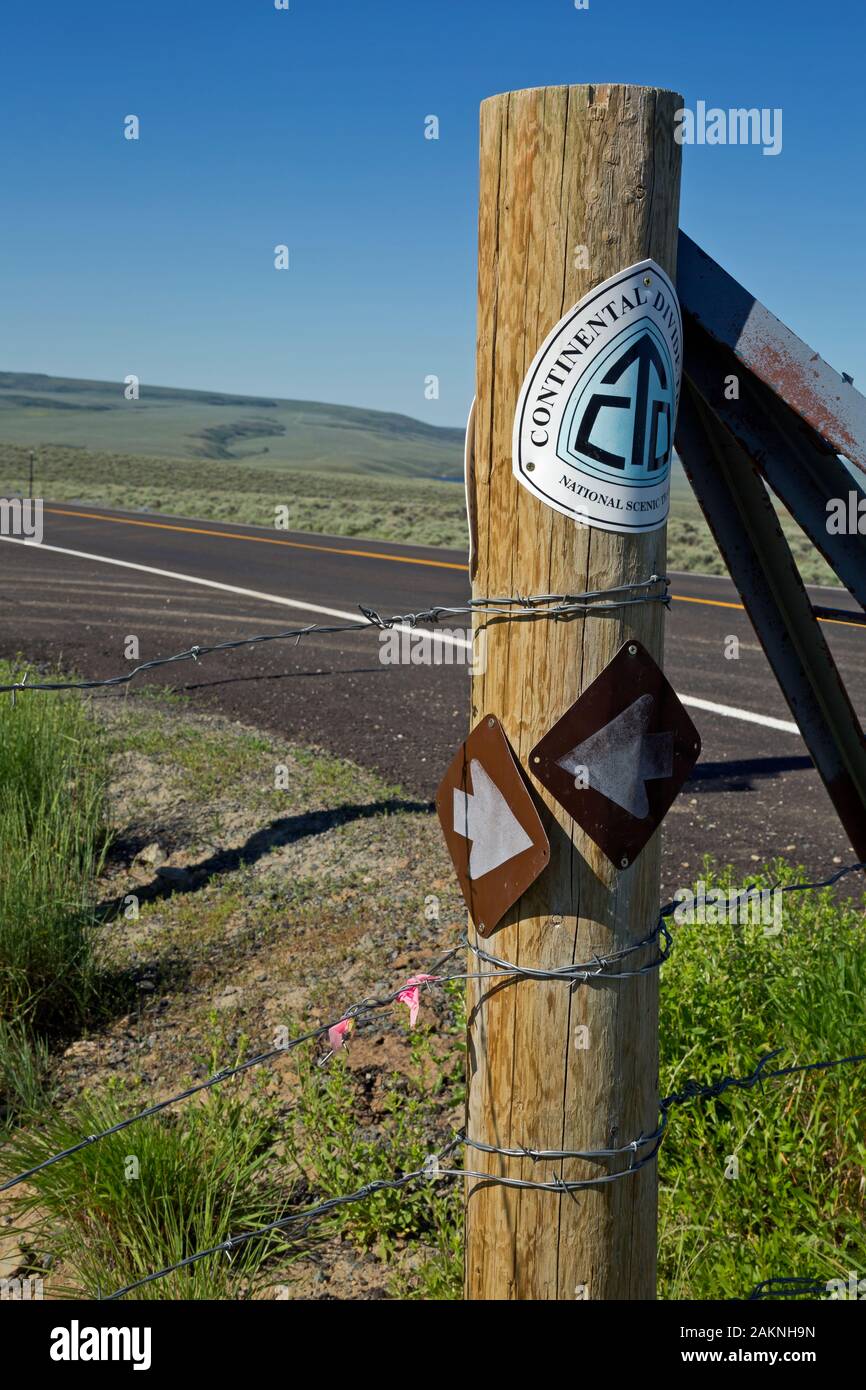 Cattle guard sign hi-res stock photography and images - Alamy