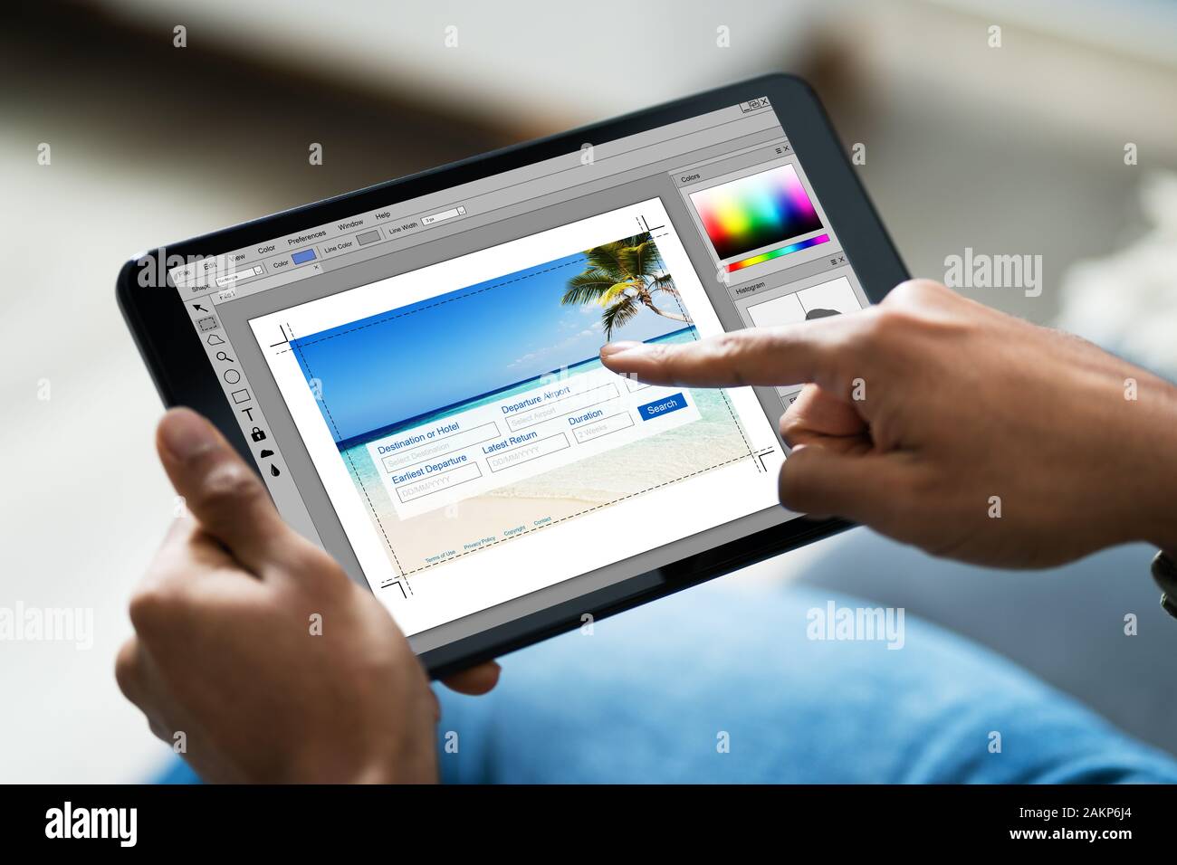 Man using computer graphics tablet hi-res stock photography and images ...